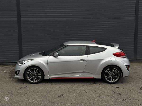 Grey Hyundai Veloster 2016 in Klaipeda, with an engine capacity of 1.59 L and mileage of 100 thousand km for 8800 €, photo 4 on AUTOMOTO.COM.LV