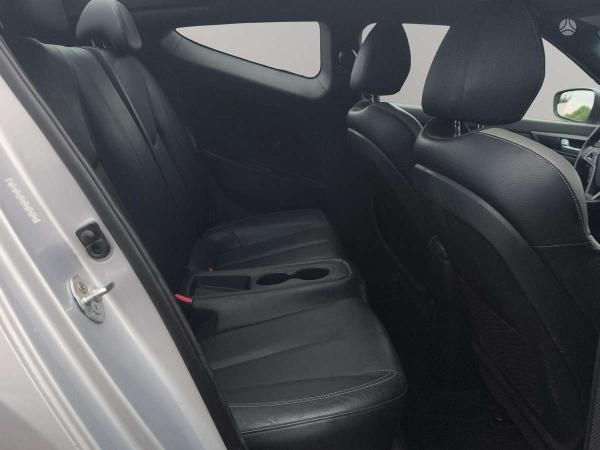 Grey Hyundai Veloster 2016 in Vilnius, with an engine capacity of 1.60 L and mileage of 101 thousand km for 6999 €, photo 10 on AUTOMOTO.COM.LV