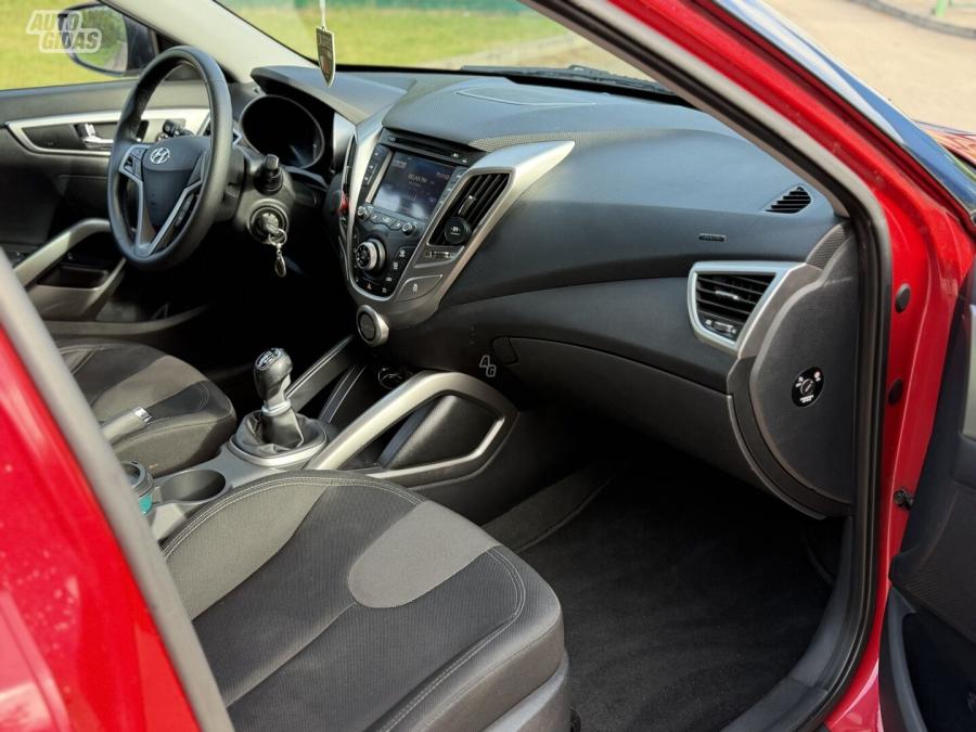 Hyundai Veloster 2012 Šauļi, ar dzinēja tilpumu 1.60 L un nobraukumu 269 tūkst. km par 3200 €, foto 15 vietnē AUTOMOTO.COM.LV