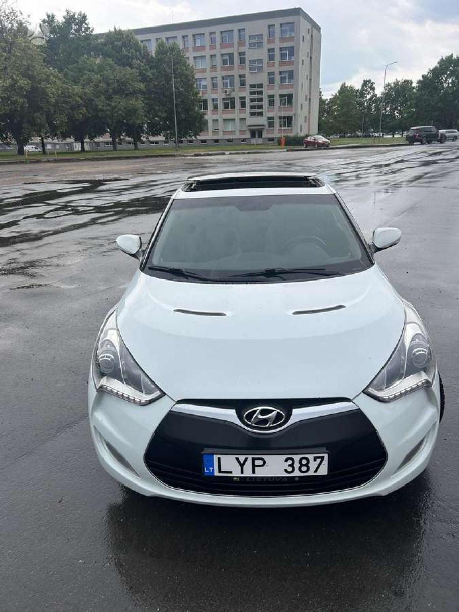 Balts Hyundai Veloster 2012 Kauņa, ar dzinēja tilpumu 1.59 L un nobraukumu 196 tūkst. km par 5300 €, foto 4 vietnē AUTOMOTO.COM.LV