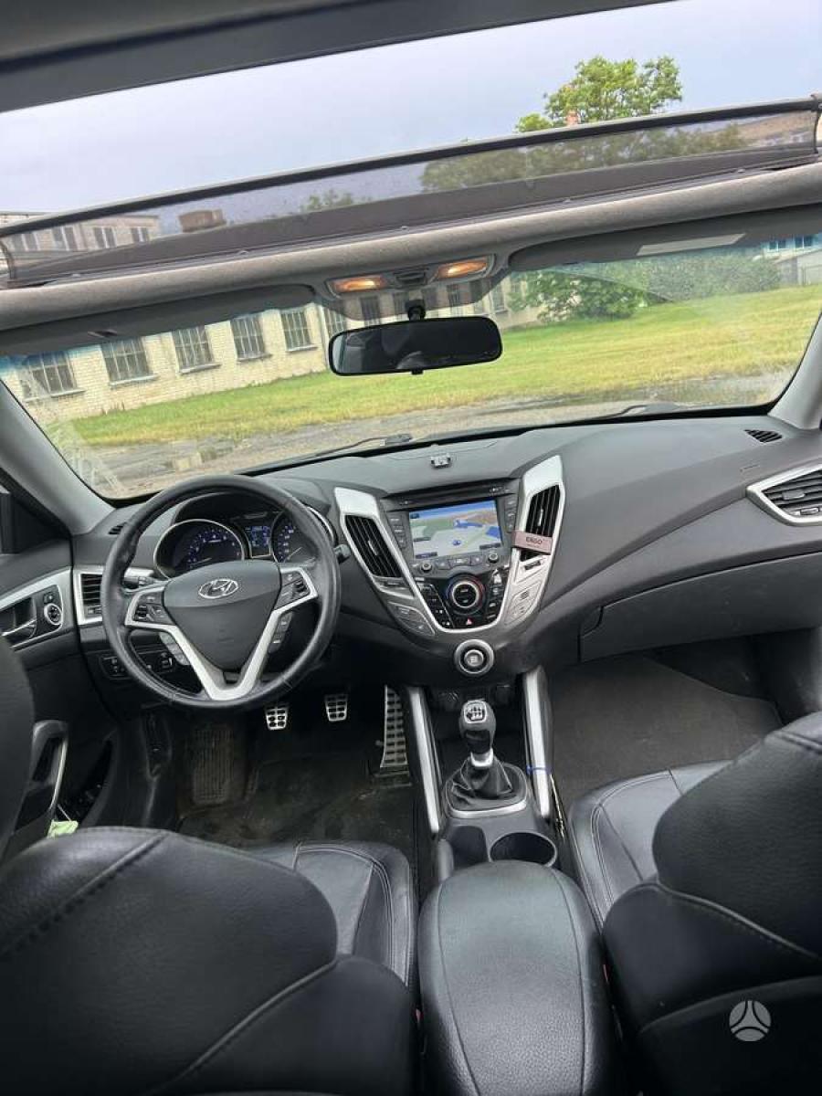 Balts Hyundai Veloster 2012 Kauņa, ar dzinēja tilpumu 1.59 L un nobraukumu 196 tūkst. km par 5300 €, foto 8 vietnē AUTOMOTO.COM.LV