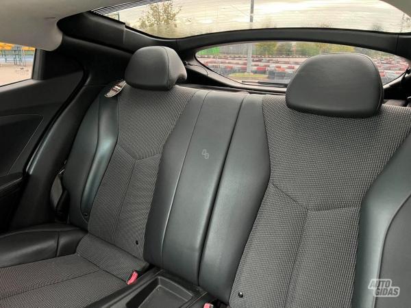 Хендай Велостер 2012 в Шяуляй на AUTOMOTO.COM.LV Белый Хендай Велостер 2012 в Шяуляй, объемом двигателя 1.60 л и пробегом 267 тыс. км за 3950 €, фото 11 на AUTOMOTO.COM.LV