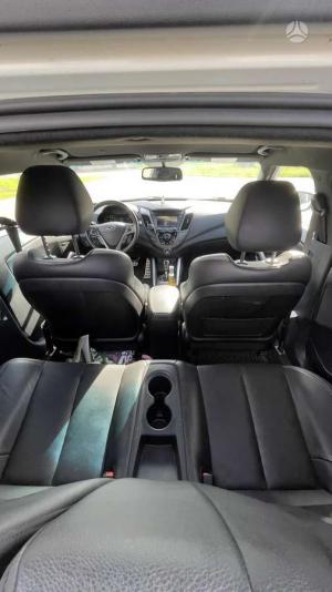 Balts Hyundai Veloster 2016 Kupiškis, ar dzinēja tilpumu 1.59 L un nobraukumu 140 tūkst. km par 7600 €, foto 6 vietnē AUTOMOTO.COM.LV