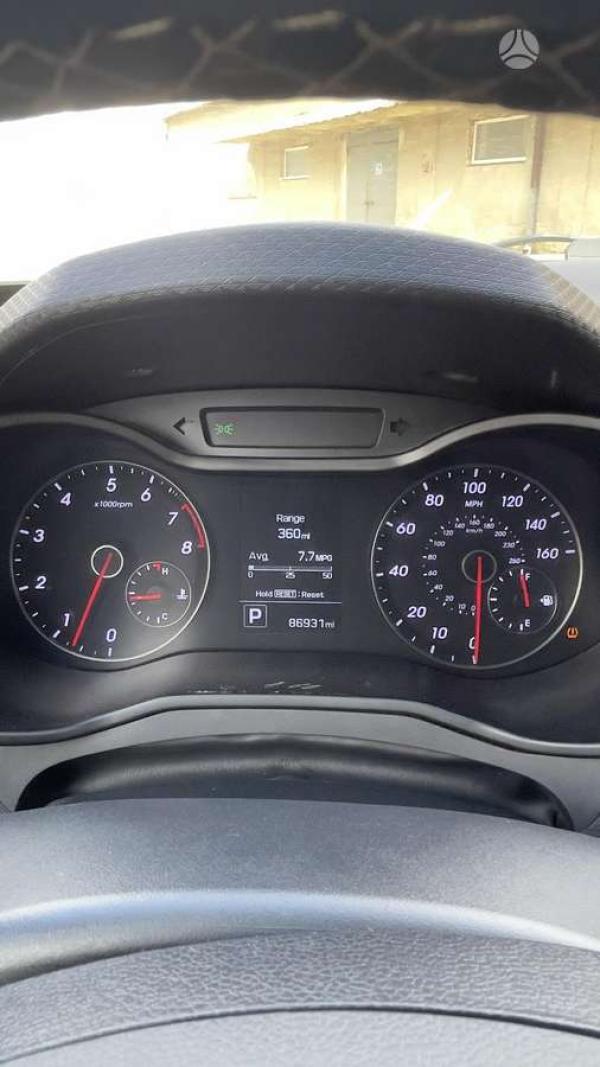 Balts Hyundai Veloster 2016 Kupiškis, ar dzinēja tilpumu 1.59 L un nobraukumu 140 tūkst. km par 7600 €, foto 7 vietnē AUTOMOTO.COM.LV