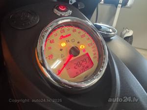Melns Indian Chief 2017 Tartu, ar dzinēja tilpumu 1.81 L un nobraukumu 28 tūkst. km par 11990 €, foto 12 vietnē AUTOMOTO.COM.LV