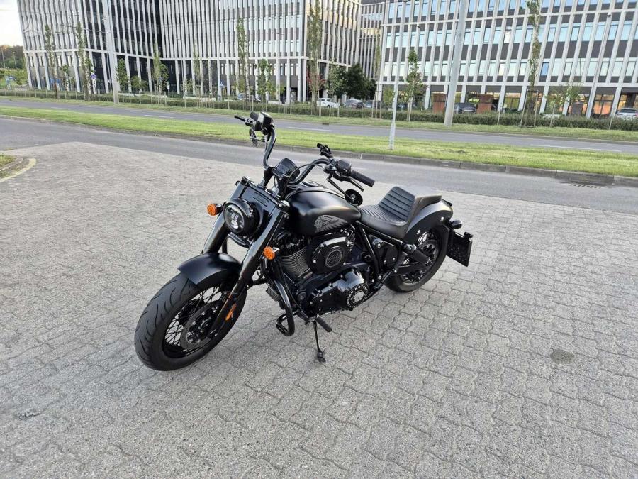 Black Indian Chief 2023 in Vilnius, with an engine capacity of 1.89 L and mileage of 21 thousand km for 13900 €, photo 1 on AUTOMOTO.COM.LV