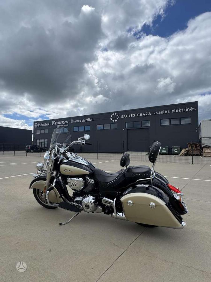 Brūns Indian Chief 2021 Klaipėda, ar dzinēja tilpumu 1.81 L un nobraukumu 18 tūkst. km par 15200 €, foto 6 vietnē AUTOMOTO.COM.LV