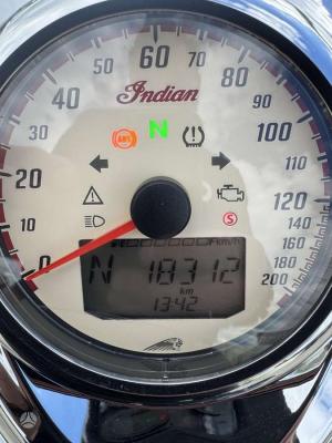 Brūns Indian Chief 2021 Klaipėda, ar dzinēja tilpumu 1.81 L un nobraukumu 18 tūkst. km par 15200 €, foto 10 vietnē AUTOMOTO.COM.LV