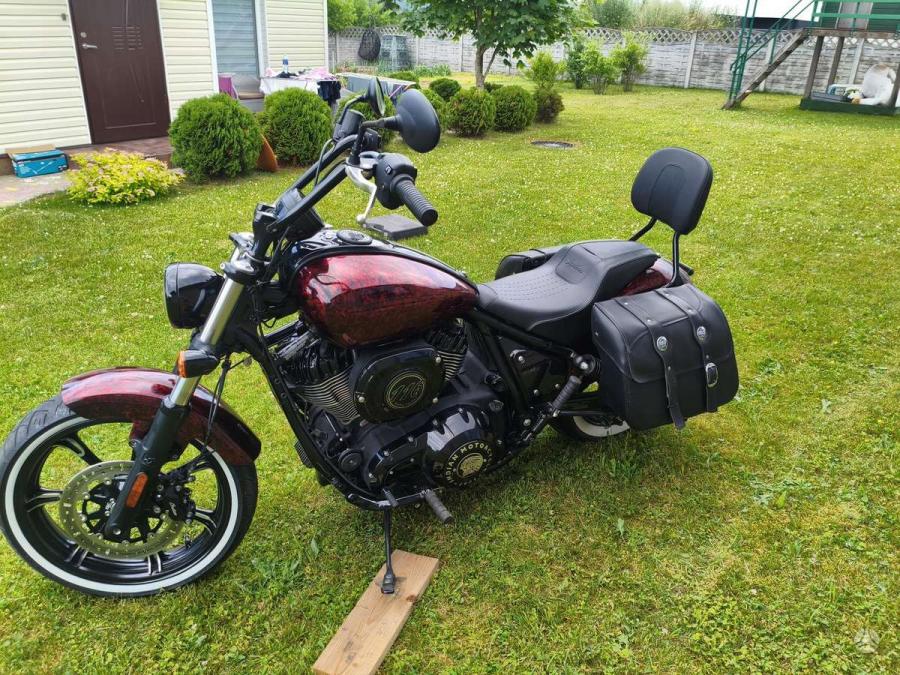 Indian Chief 2023 Viļņa, ar dzinēja tilpumu 1.90 L un nobraukumu 2 tūkst. km par 14500 €, foto 11 vietnē AUTOMOTO.COM.LV