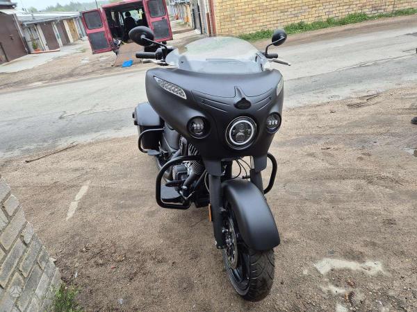 Black Indian Chieftain 2018 in Telschi, with an engine capacity of 1.90 L and mileage of 30 thousand km for 10000 €, photo 4 on AUTOMOTO.COM.LV