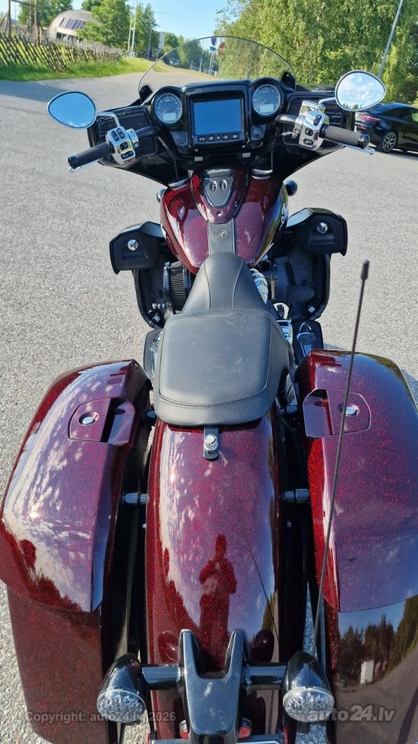 Indian Chieftain 2018 in Tallinn, with an engine capacity of 1.81 L and mileage of 40 thousand km for 16000 €, photo 5 on AUTOMOTO.COM.LV