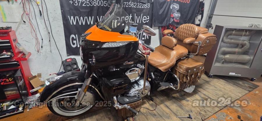 Black Indian Roadmaster 2017 in Tallinn, with an engine capacity of 1.81 L and mileage of 63 thousand km for 15499 €, photo 1 on AUTOMOTO.COM.LV