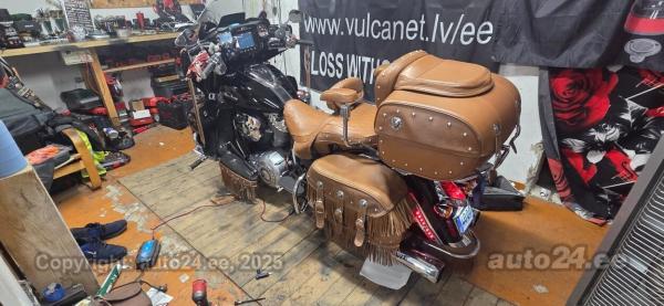 Melns Indian Roadmaster 2017 Tallina, ar dzinēja tilpumu 1.81 L un nobraukumu 63 tūkst. km par 15499 €, foto 2 vietnē AUTOMOTO.COM.LV