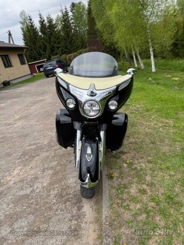 Черный Индиан Roadmaster 2017 в Абья-Палуоя, объемом двигателя 1.82 л и пробегом 0 тыс. км за 11400 €, фото 3 на AUTOMOTO.COM.LV