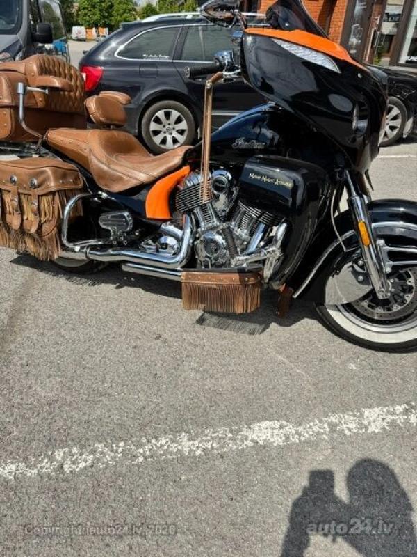 Черный Индиан Roadmaster 2017 в Пярну, объемом двигателя 1.81 л и пробегом 66 тыс. км за 15000 €, фото 4 на AUTOMOTO.COM.LV