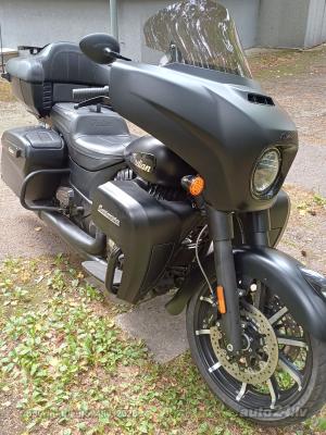 Черный Индиан Roadmaster 2024 в Таллин, объемом двигателя 1.89 л и пробегом 19 тыс. км за 21999 €, фото 5 на AUTOMOTO.COM.LV