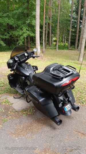 Черный Индиан Roadmaster 2024 в Таллин, объемом двигателя 1.89 л и пробегом 19 тыс. км за 21999 €, фото 7 на AUTOMOTO.COM.LV