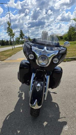 Indian Roadmaster 2017 in Siauliai, with an engine capacity of 1.81 L and mileage of 32 thousand km for 12499 €, photo 5 on AUTOMOTO.COM.LV
