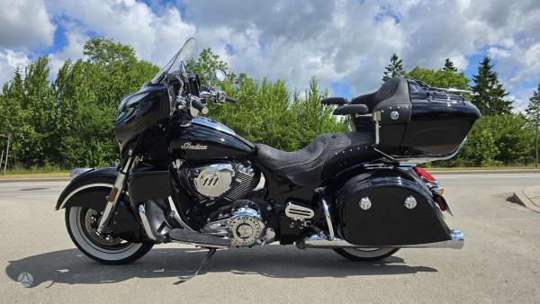 Indian Roadmaster 2017 in Siauliai, with an engine capacity of 1.81 L and mileage of 32 thousand km for 12499 €, photo 6 on AUTOMOTO.COM.LV