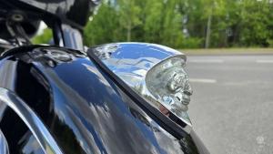 Indian Roadmaster 2017 in Siauliai, with an engine capacity of 1.81 L and mileage of 32 thousand km for 12499 €, photo 14 on AUTOMOTO.COM.LV