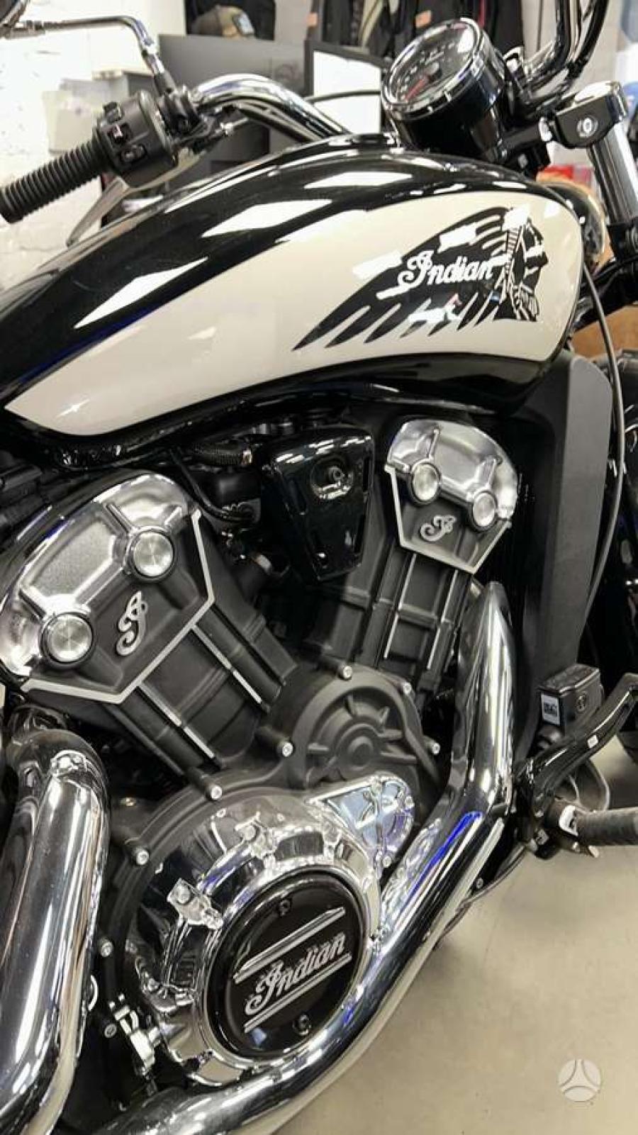 Black Indian Scout 2024 in Vilnius, with an engine capacity of 1.13 L and mileage of 0 thousand km for 15999 €, photo 4 on AUTOMOTO.COM.LV