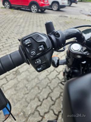 Melns Indian Scout 2025 Tallina, ar dzinēja tilpumu 1.25 L un nobraukumu 3 tūkst. km par 15900 €, foto 12 vietnē AUTOMOTO.COM.LV