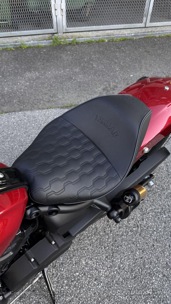 Sarkans Indian Scout 2025 Tallina, ar dzinēja tilpumu 1.25 L un nobraukumu 3 tūkst. km par 17700 €, foto 8 vietnē AUTOMOTO.COM.LV