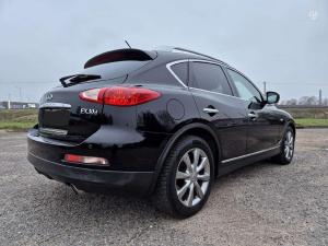 Black Infiniti ex-30 2011 in Silute, with an engine capacity of 3.00 L and mileage of 180 thousand km for 7450 €, photo 12 on AUTOMOTO.COM.LV