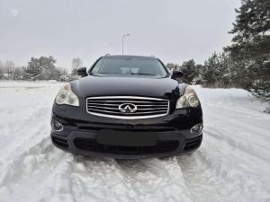 Black Infiniti ex-30 2011 in Klaipeda, with an engine capacity of 3.00 L and mileage of 182 thousand km for 7450 €, photo 9 on AUTOMOTO.COM.LV