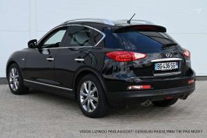 Black Infiniti ex-30 2011 in Kretinga, with an engine capacity of 3.00 L and mileage of 198 thousand km for 7899 €, photo 9 on AUTOMOTO.COM.LV
