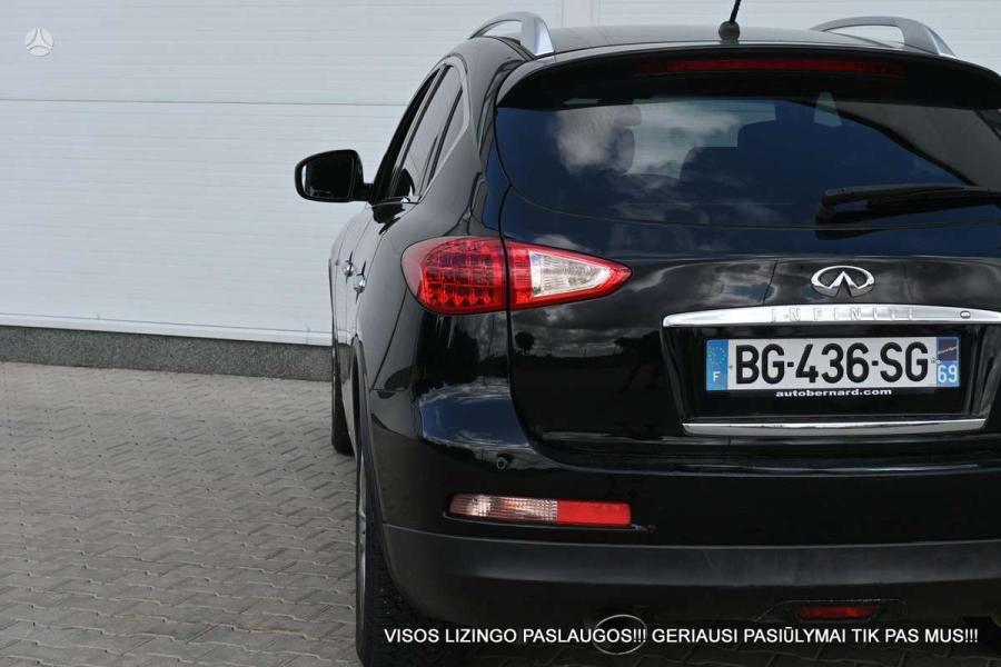 Black Infiniti ex-30 2011 in Kretinga, with an engine capacity of 3.00 L and mileage of 198 thousand km for 7899 €, photo 10 on AUTOMOTO.COM.LV