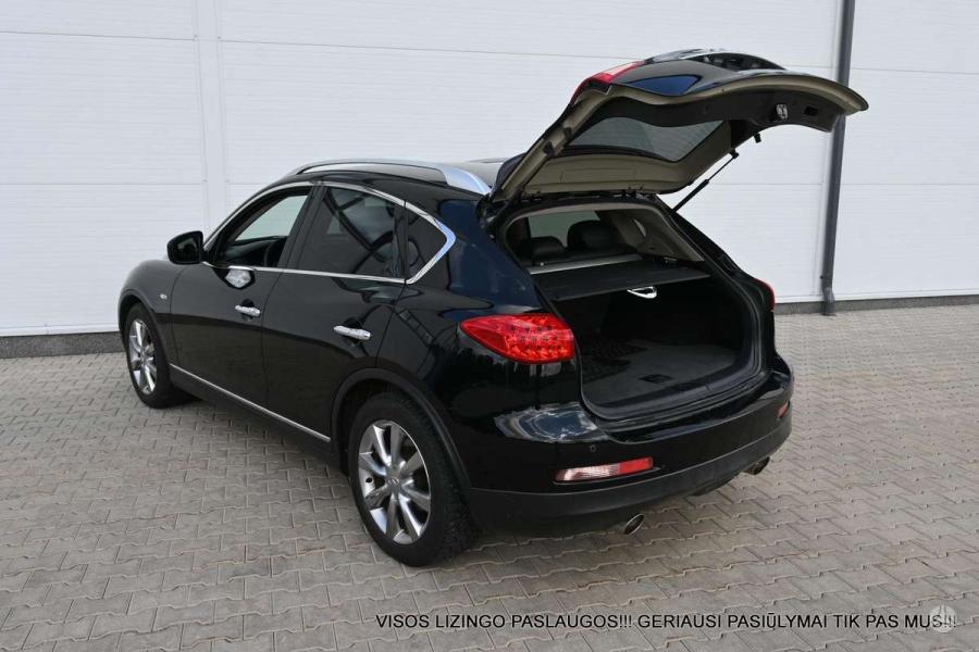 Black Infiniti ex-30 2011 in Kretinga, with an engine capacity of 3.00 L and mileage of 198 thousand km for 7899 €, photo 11 on AUTOMOTO.COM.LV