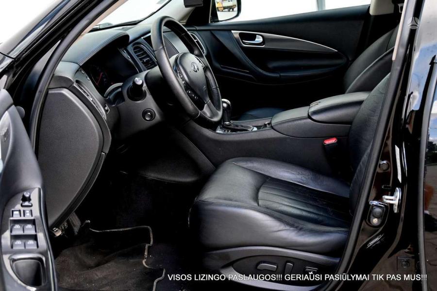 Black Infiniti ex-30 2011 in Kretinga, with an engine capacity of 3.00 L and mileage of 198 thousand km for 7899 €, photo 16 on AUTOMOTO.COM.LV