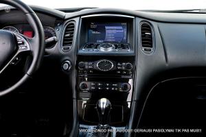 Black Infiniti ex-30 2011 in Kretinga, with an engine capacity of 3.00 L and mileage of 198 thousand km for 7899 €, photo 32 on AUTOMOTO.COM.LV