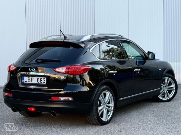 Black Infiniti ex-30 2012 in Kaunas, with an engine capacity of 3.00 L and mileage of 277 thousand km for 6000 €, photo 4 on AUTOMOTO.COM.LV