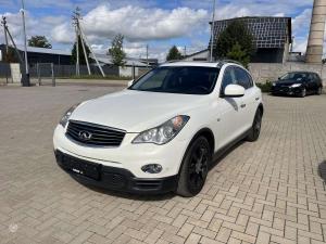 White Infiniti ex-30 2011 in Taurage, with an engine capacity of 3.00 L and mileage of 185 thousand km for 7700 €, photo 4 on AUTOMOTO.COM.LV
