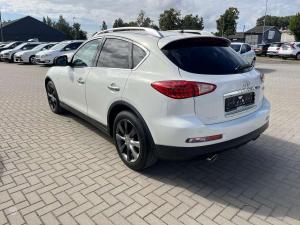 White Infiniti ex-30 2011 in Taurage, with an engine capacity of 3.00 L and mileage of 185 thousand km for 7700 €, photo 6 on AUTOMOTO.COM.LV