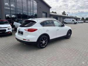 White Infiniti ex-30 2011 in Taurage, with an engine capacity of 3.00 L and mileage of 185 thousand km for 7700 €, photo 15 on AUTOMOTO.COM.LV