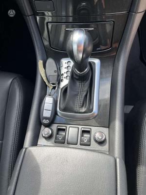 White Infiniti ex-30 2011 in Taurage, with an engine capacity of 3.00 L and mileage of 185 thousand km for 7700 €, photo 34 on AUTOMOTO.COM.LV