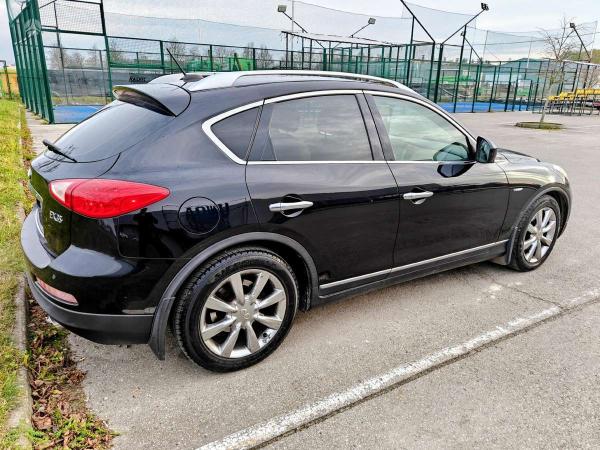 Melns Infiniti EX 35 2008 Šauļi, ar dzinēja tilpumu 3.50 L un nobraukumu 149 tūkst. km par 5380 €, foto 5 vietnē AUTOMOTO.COM.LV