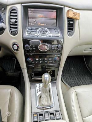 Melns Infiniti EX 35 2008 Šauļi, ar dzinēja tilpumu 3.50 L un nobraukumu 149 tūkst. km par 5380 €, foto 17 vietnē AUTOMOTO.COM.LV