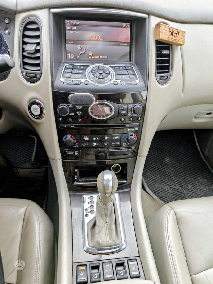 Melns Infiniti EX 35 2008 Šauļi, ar dzinēja tilpumu 3.50 L un nobraukumu 149 tūkst. km par 5380 €, foto 17 vietnē AUTOMOTO.COM.LV