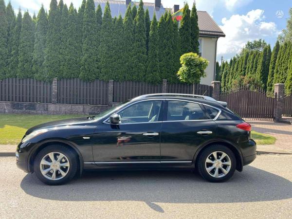 Инфинити EX 35 2008 в Вильнюс на AUTOMOTO.COM.LV Черный Инфинити EX 35 2008 в Вильнюс, объемом двигателя 3.50 л и пробегом 96 тыс. км за 3399 €, фото 6 на AUTOMOTO.COM.LV