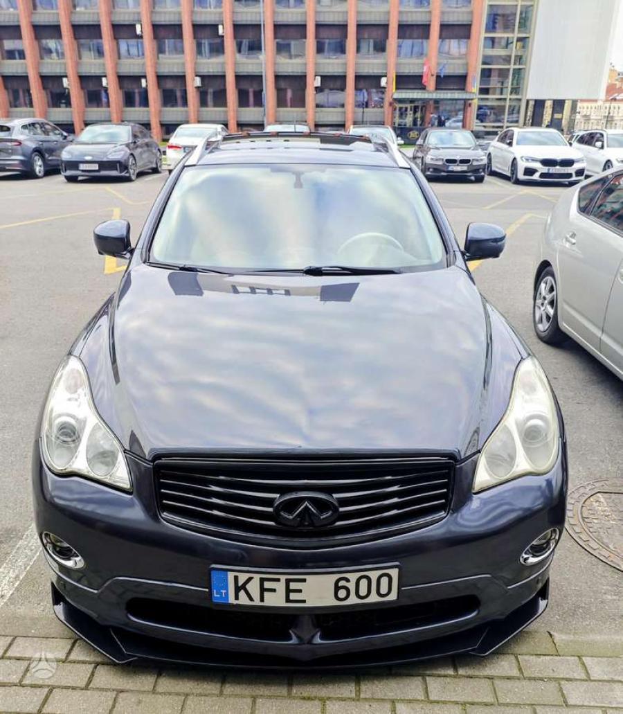 Blue Infiniti EX 35 2008 in Vilnius, with an engine capacity of 3.50 L and mileage of 200 thousand km for 5201 €, photo 2 on AUTOMOTO.COM.LV