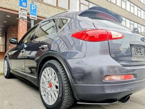 Blue Infiniti EX 35 2008 in Vilnius, with an engine capacity of 3.50 L and mileage of 200 thousand km for 5201 €, photo 3 on AUTOMOTO.COM.LV