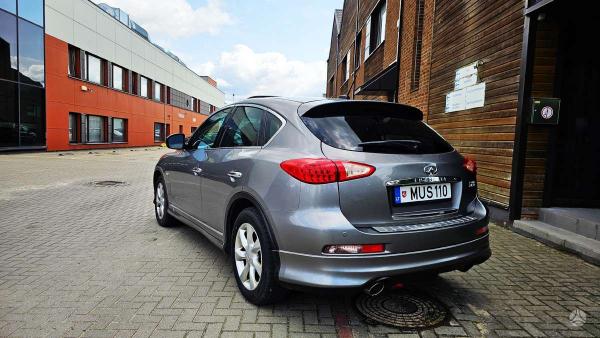 Pelēks Infiniti EX 35 2009 Trakai, ar dzinēja tilpumu 3.50 L un nobraukumu 130 tūkst. km par 5500 €, foto 9 vietnē AUTOMOTO.COM.LV