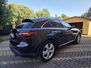 Black Infiniti fx-30 2011 in Kaunas, with an engine capacity of 3.00 L and mileage of 241 thousand km for 8500 €, photo 6 on AUTOMOTO.COM.LV
