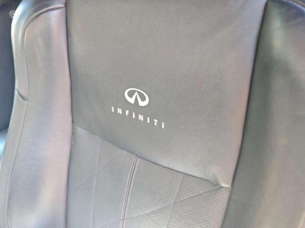 Black Infiniti fx-30 2011 in Vilnius, with an engine capacity of 3.00 L and mileage of 244 thousand km for 3800 €, photo 11 on AUTOMOTO.COM.LV