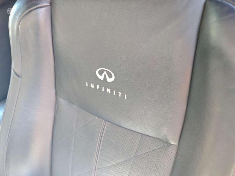 Black Infiniti fx-30 2011 in Vilnius, with an engine capacity of 3.00 L and mileage of 244 thousand km for 3800 €, photo 11 on AUTOMOTO.COM.LV
