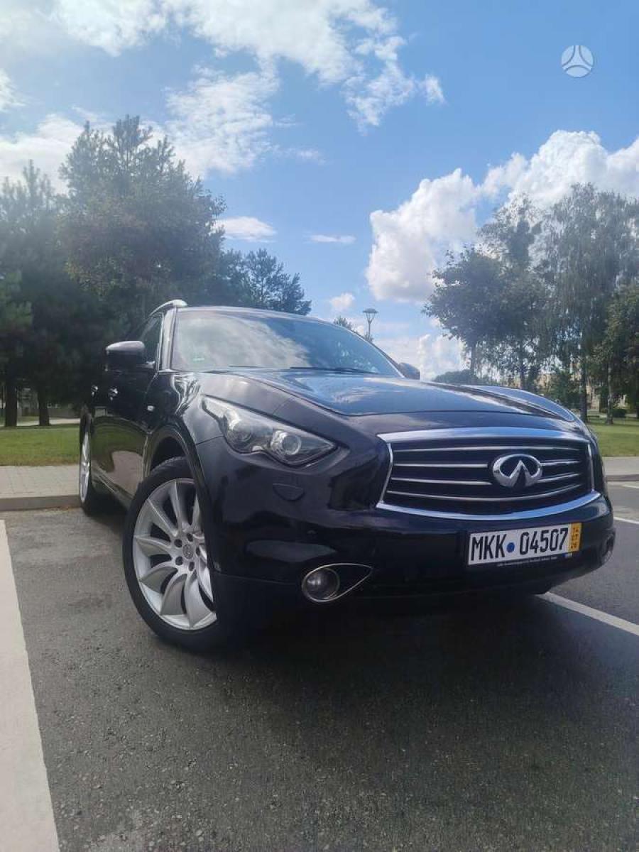 Black Infiniti fx-30 2013 in Druskininkai, with an engine capacity of 2.99 L and mileage of 230 thousand km for 10800 €, photo 4 on AUTOMOTO.COM.LV